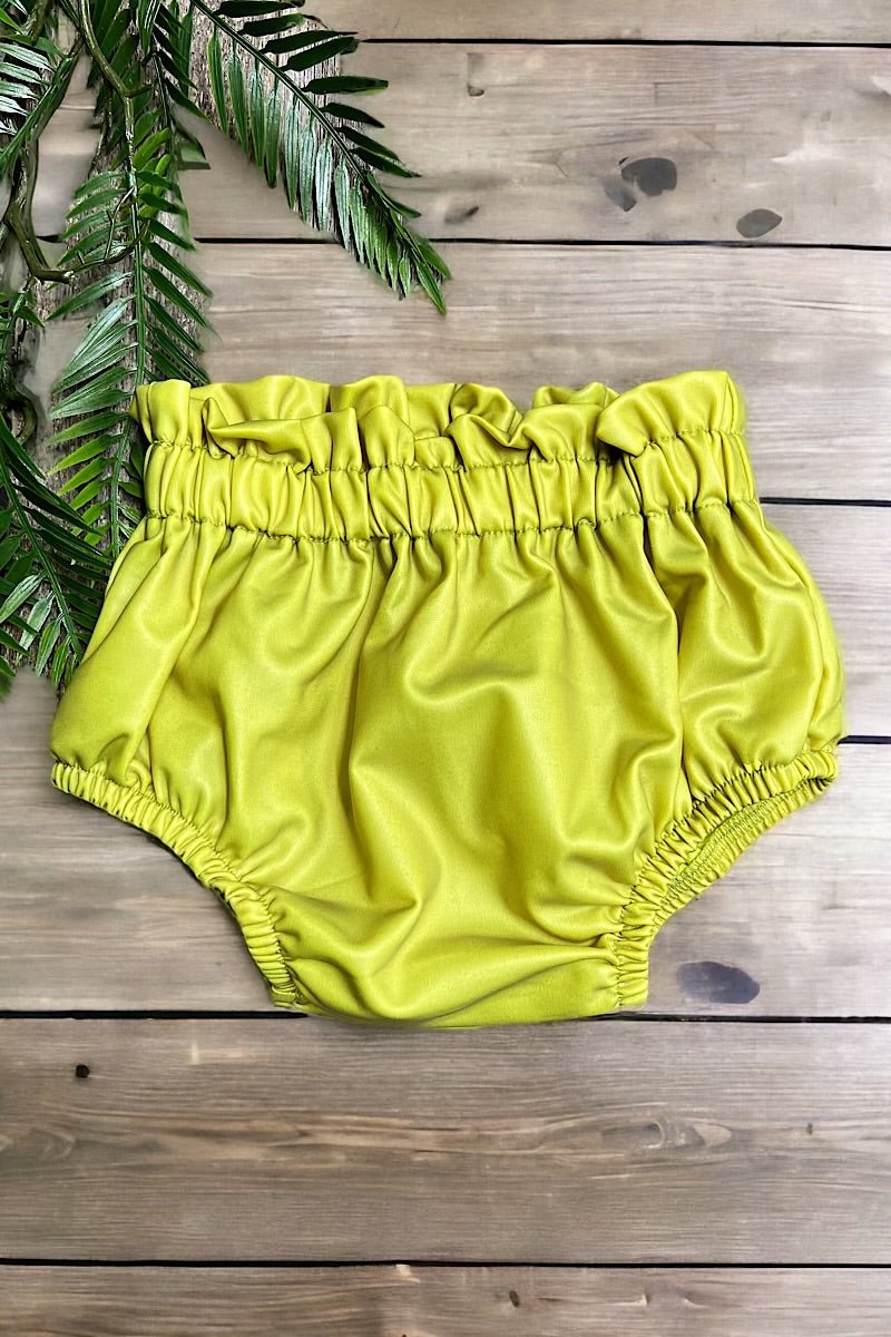 Green ruffle hem baby bloomers. PNG25153121 LOI – KIDSCHARMONLINE.COM
